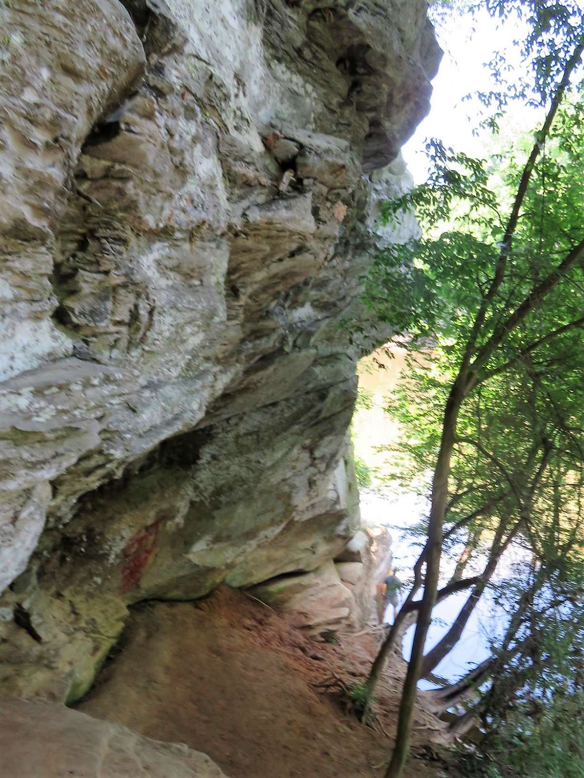 Hiking with a Fat Bald White Guy: RAVEN ROCK STATE PARK - RAVEN ROCK ...