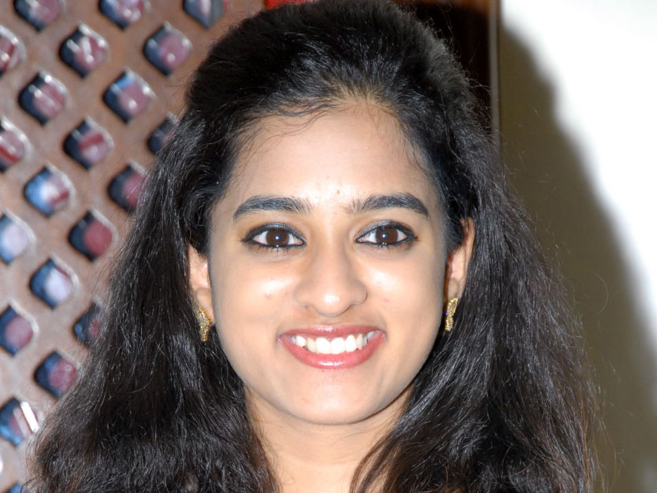 Nanditha Latest Photo Gallery,Nanditha Stills | Tollywoodhub-Movies