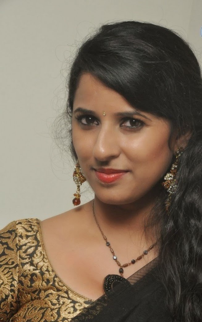 Actress Sravya Reddy Latest Cute Transparent Saree Stills - Cine Gallery