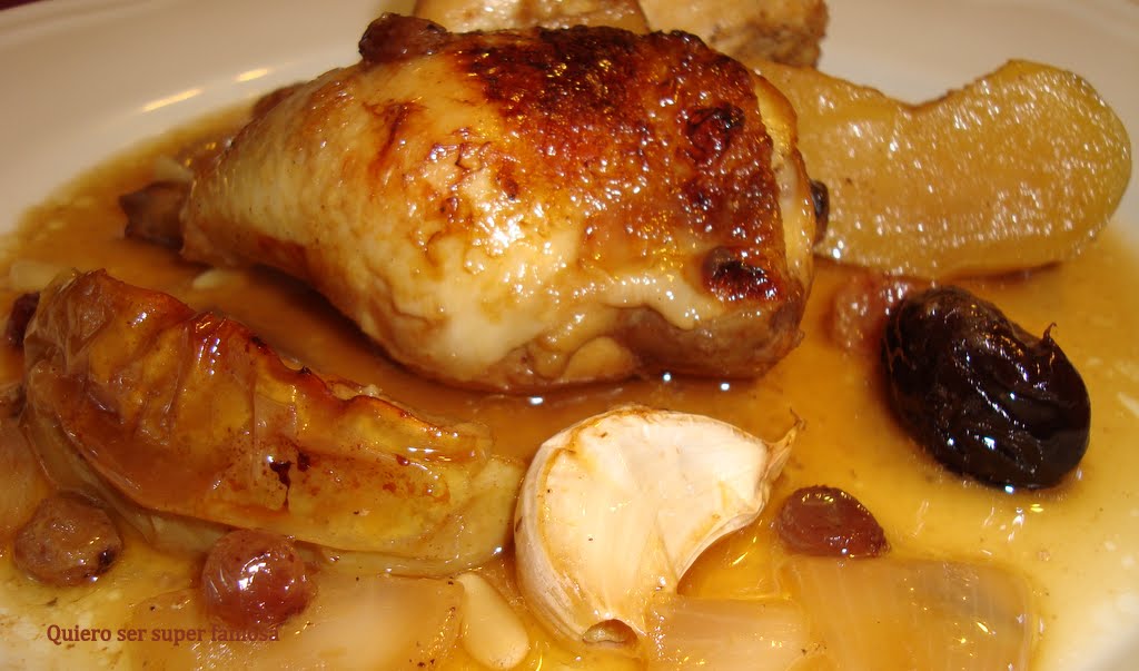 QUIERO SER SÚPER FAMOSA: Pollo rustido con manzanas y ciruelas