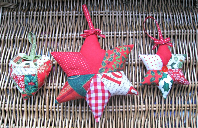 RosMadeMe: Christmas Tutorials Start Here - Chris's Patchwork Decorations