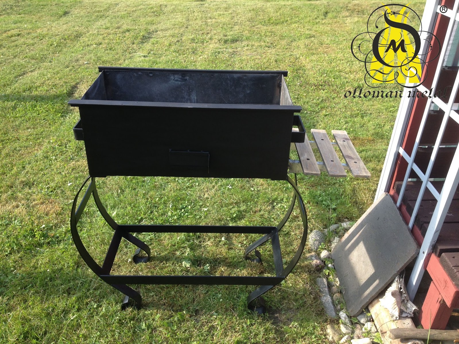 Wrought iron barbecue grill-Wrought iron metal Latvia