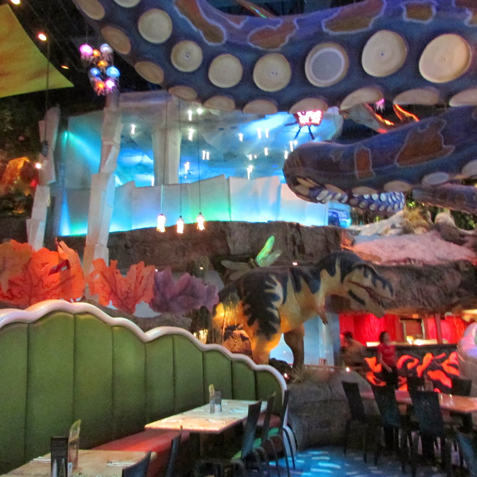 The Ultimate Life List: LIFE LIST: T-REX CAFE