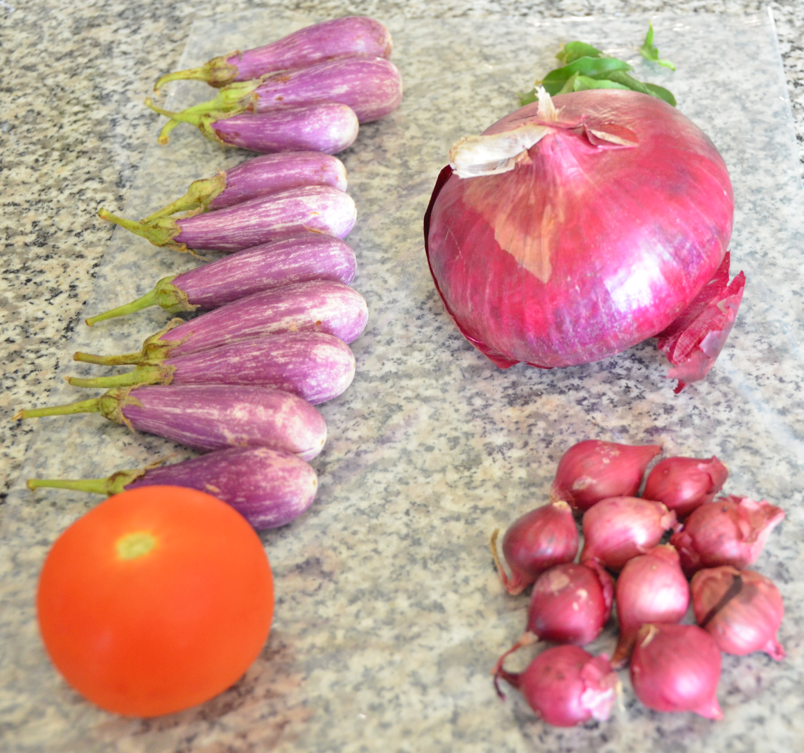 Healthy and Tasty: Eggplant Kara Kulambu
