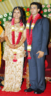 Singer Mahathi Wedding Pictures | CelebritiesCouples
