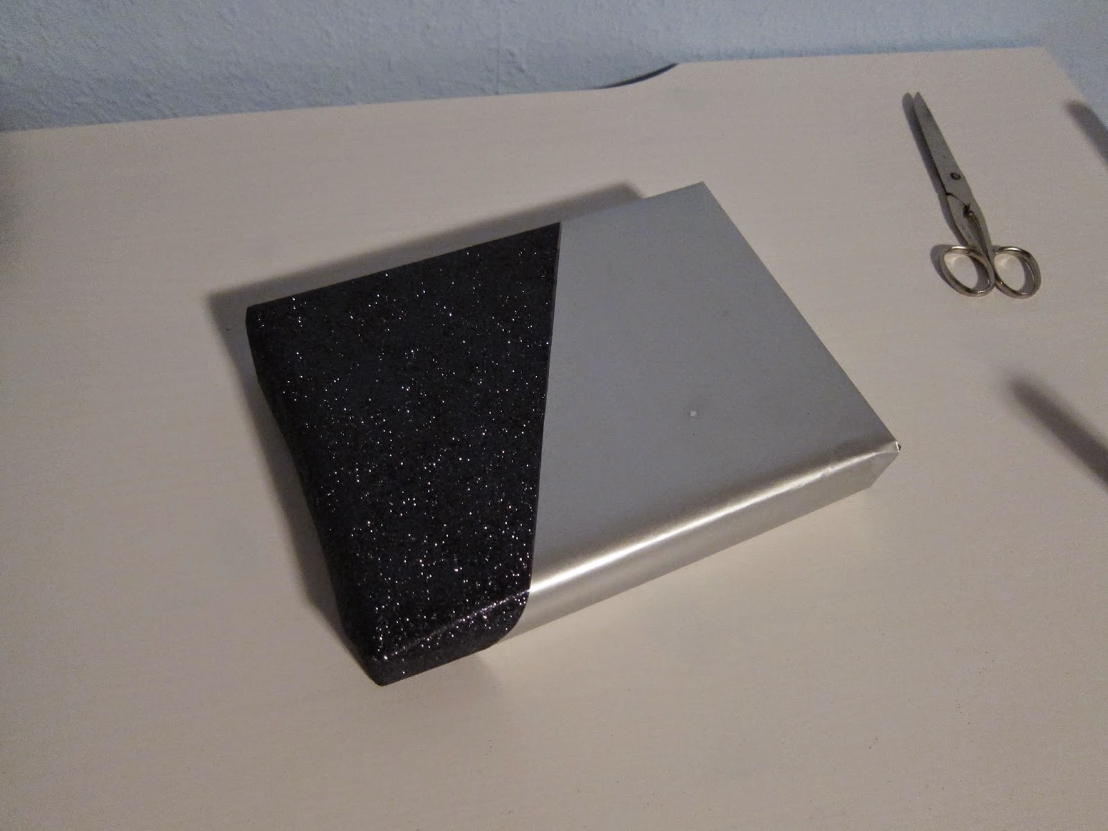 Craft by Number: Wrapping presents with two papers