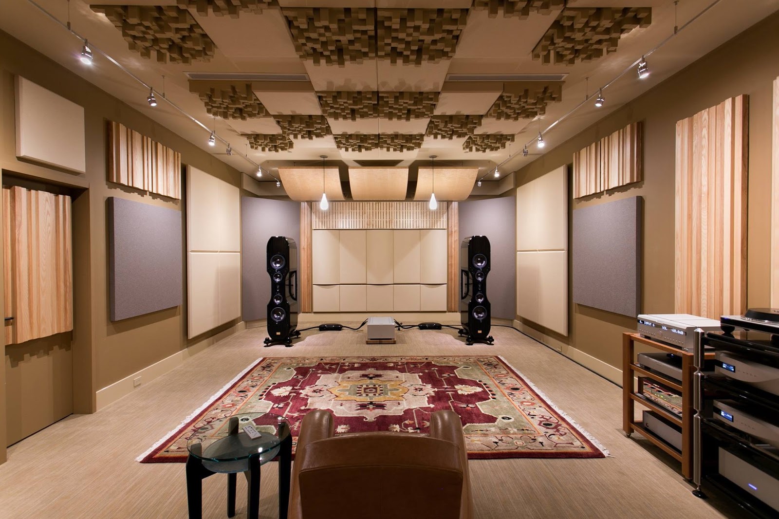 Boulder Amplifiers beautiful system – M & S | Ultimate High-Fidelity