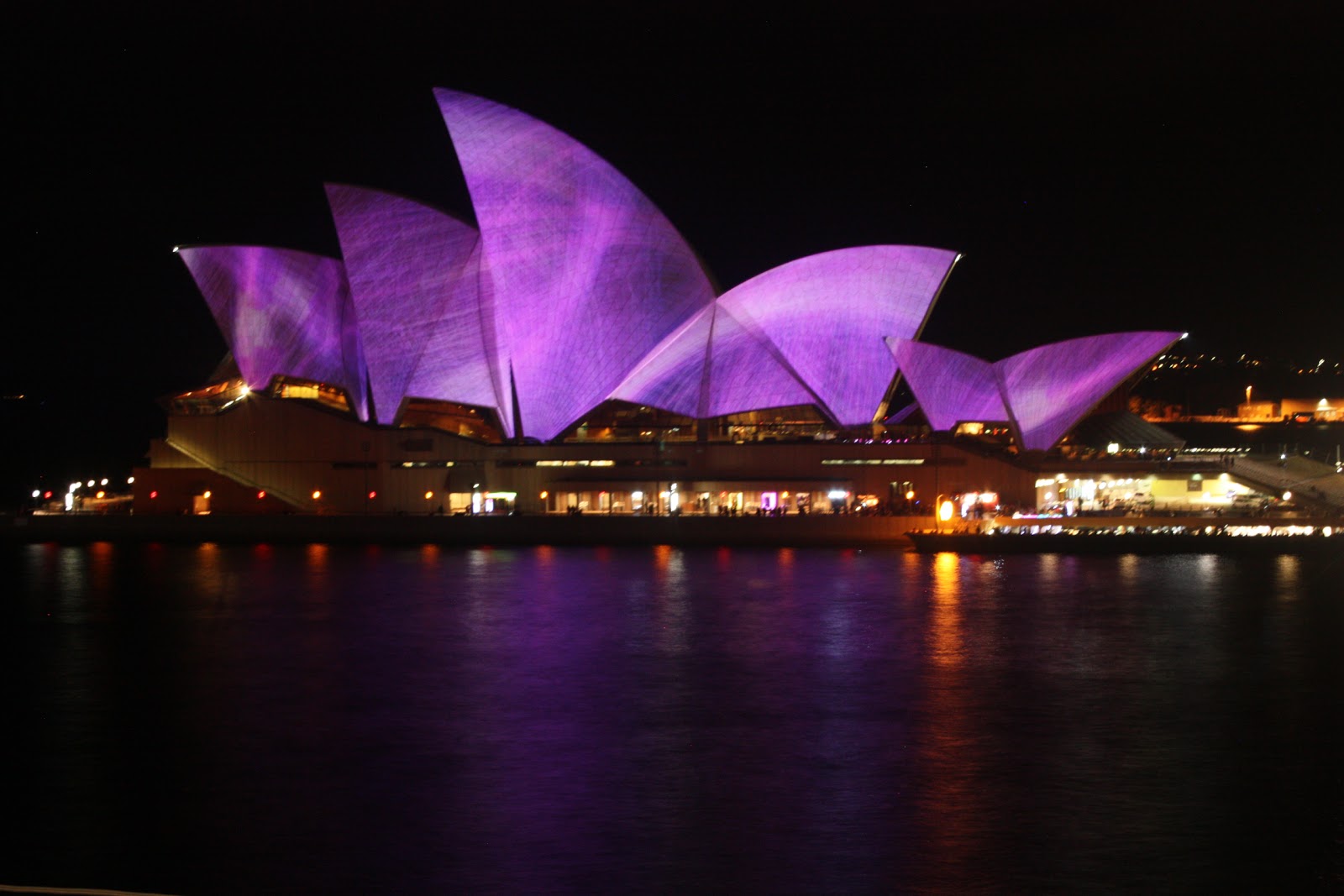 Sydney - City and Suburbs: Sydney Opera House, Vivid Sydney, Play