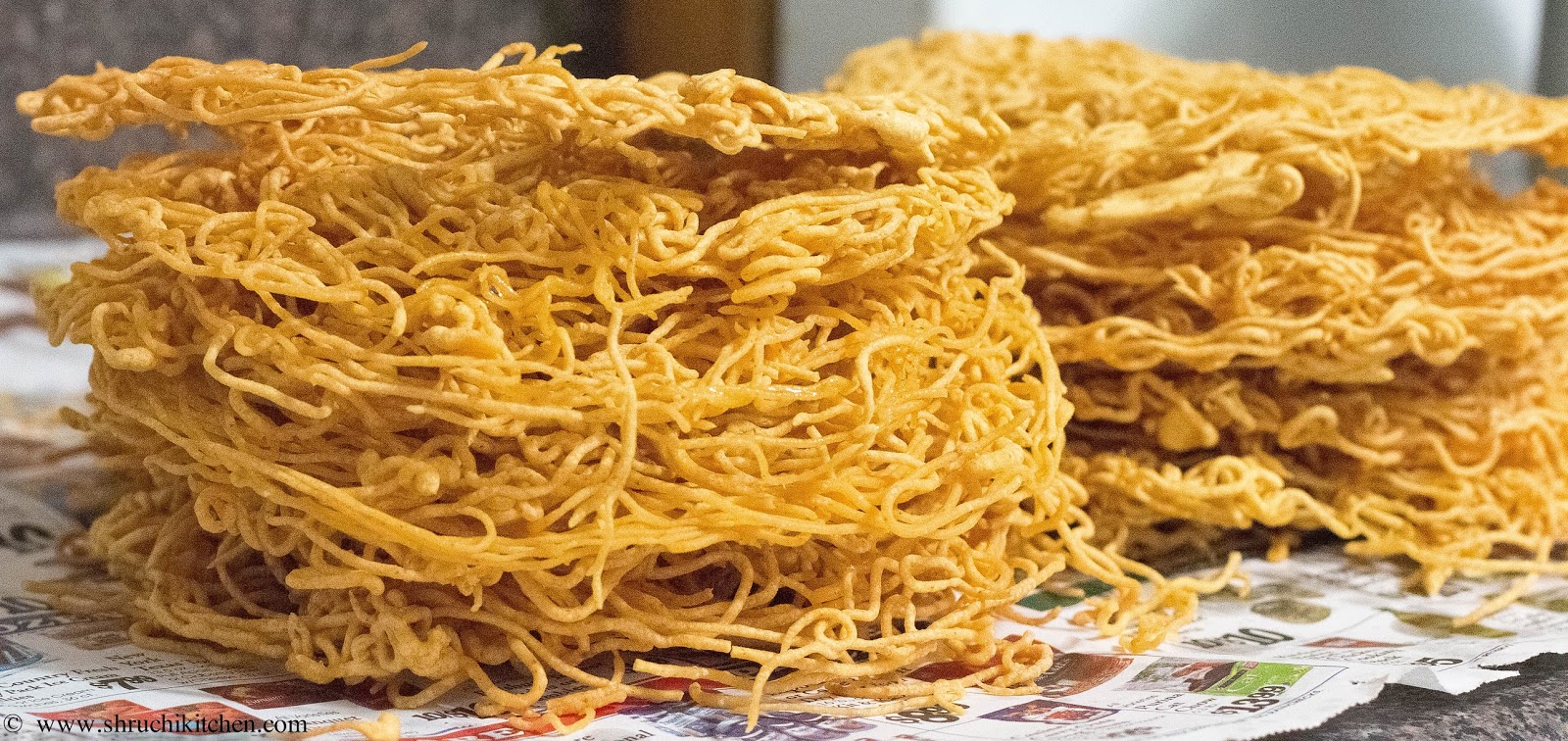 Shruchi Kitchen: Ompudi | Khara Sev