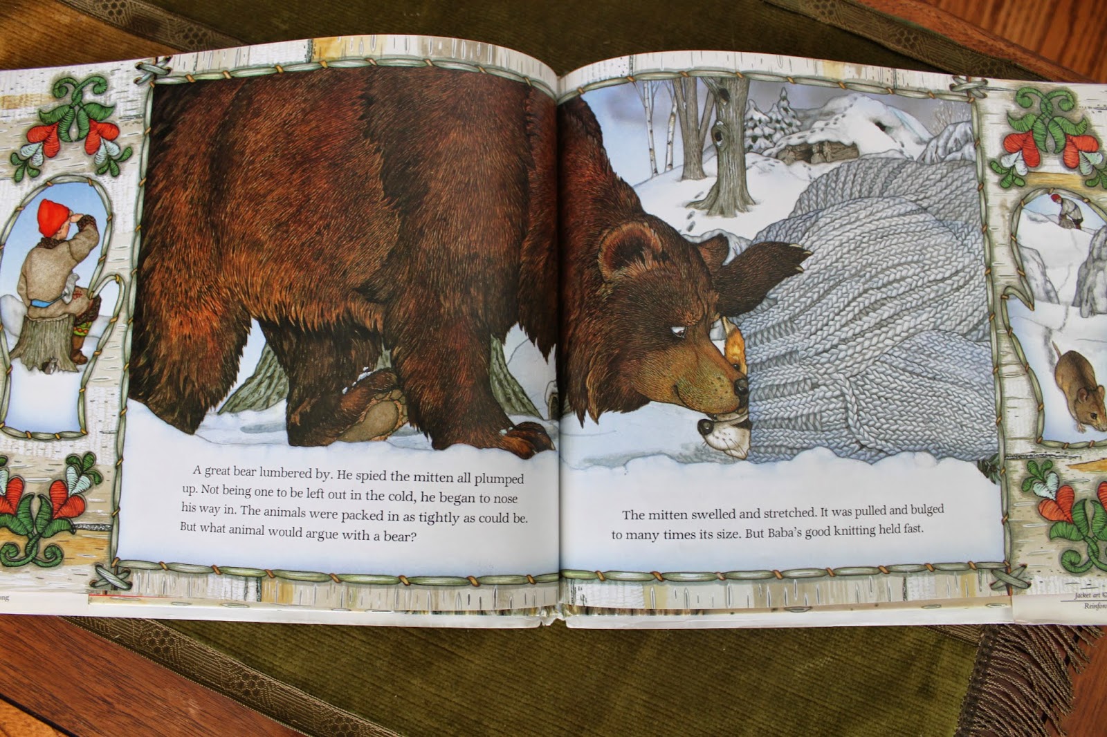 the marlowe bookshelf: The Mitten