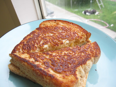 The Beating Hearth: Grilled cheese using mayo...not butter.