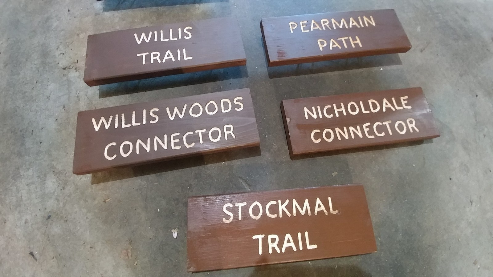 Shelton Trails Committee: Making Trail Signs