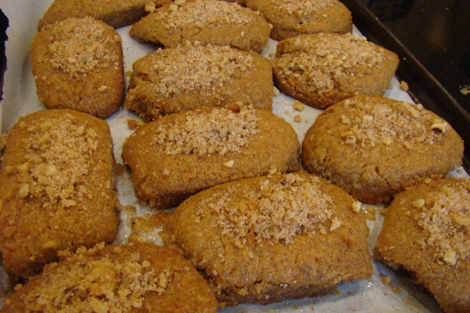 My Favorite Recipes Collection: Nuts filled Finikia/Melomakarona: Greek ...