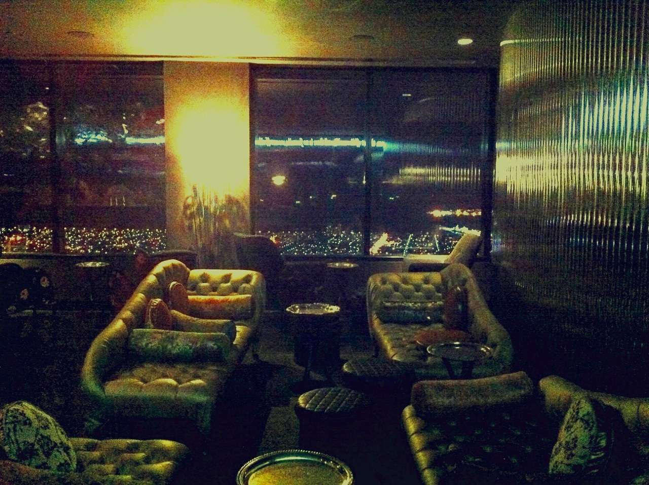 Silk Road.: Lui Bar, Rialto Tower