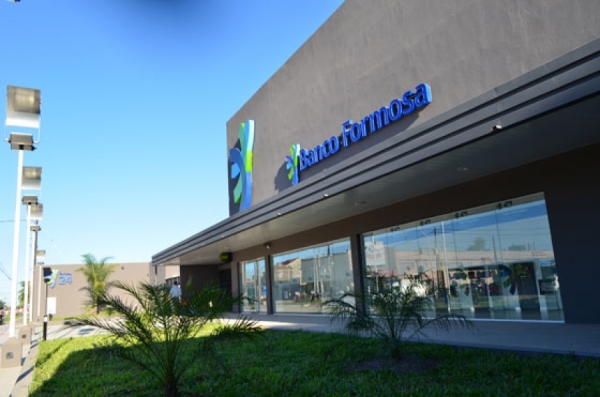 Inauguración de un nuevo anexo del Banco de Formosa - Siempre Formosa