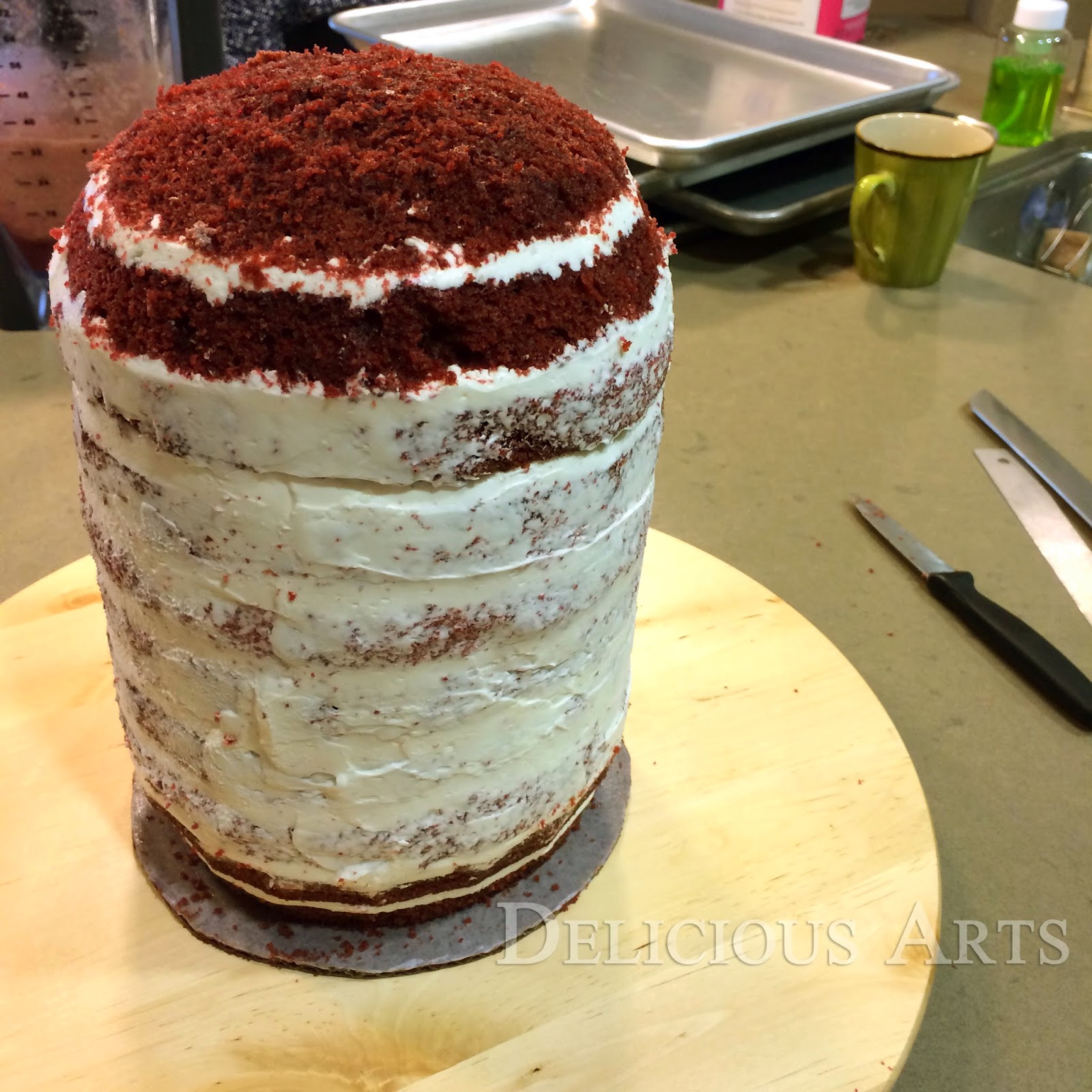 Delicious Arts Bakery: Minion Cake Tutorial