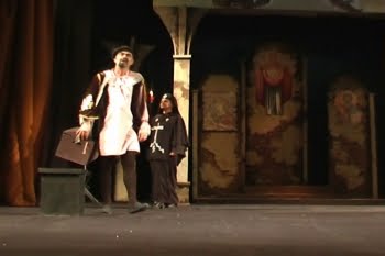 ΘΕΑΤΡΙΚΟ ΕΡΓΟ ΠΟΥ ΠΑΙΖΕΤΑΙ ΣΤΗΝ ΚΟΡΥΤΣΑ ΠΡΟΣΒΑΛΕΙ ΤΗΝ ΟΡΘΟΔΟΞΗ ΠΙΣΤΗ ...