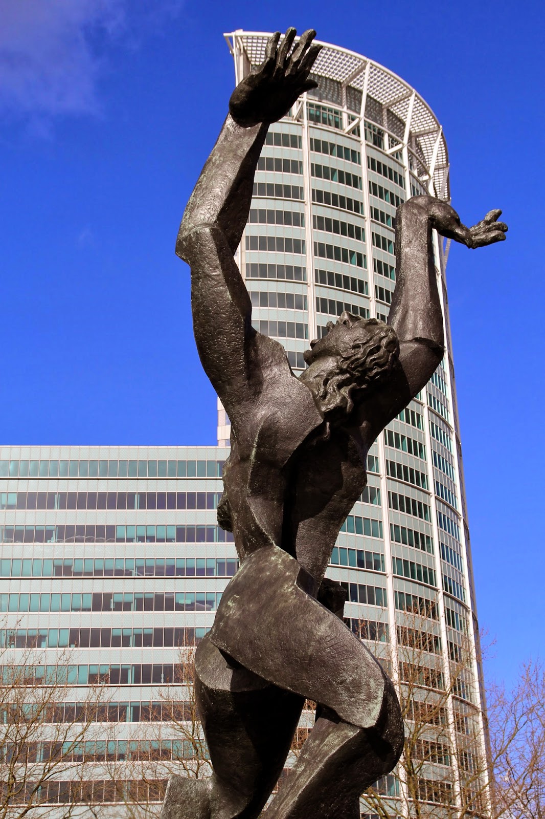 Rotterdam through my lens: We gaan van Plein 1940 naar het Deliplein!