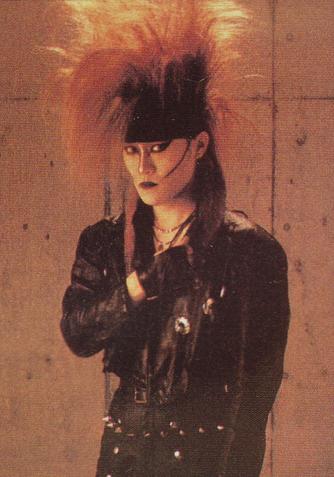 Zona Rock Dan Metal : TOSHI