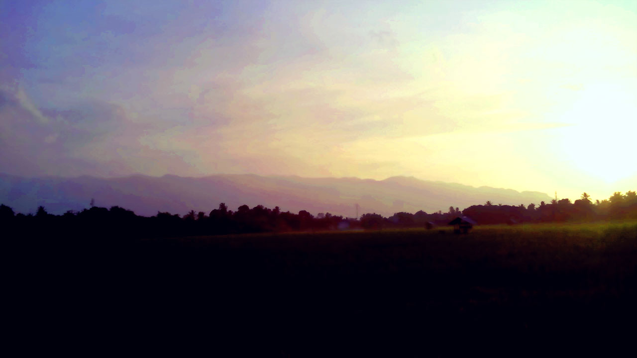 Belajar: Sawah dan bukit barisan di Senja hari