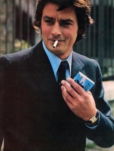 ALAIN DELON: HUMO. FUMATAS. SIGNAUX DE FUMÉE. SMOKE