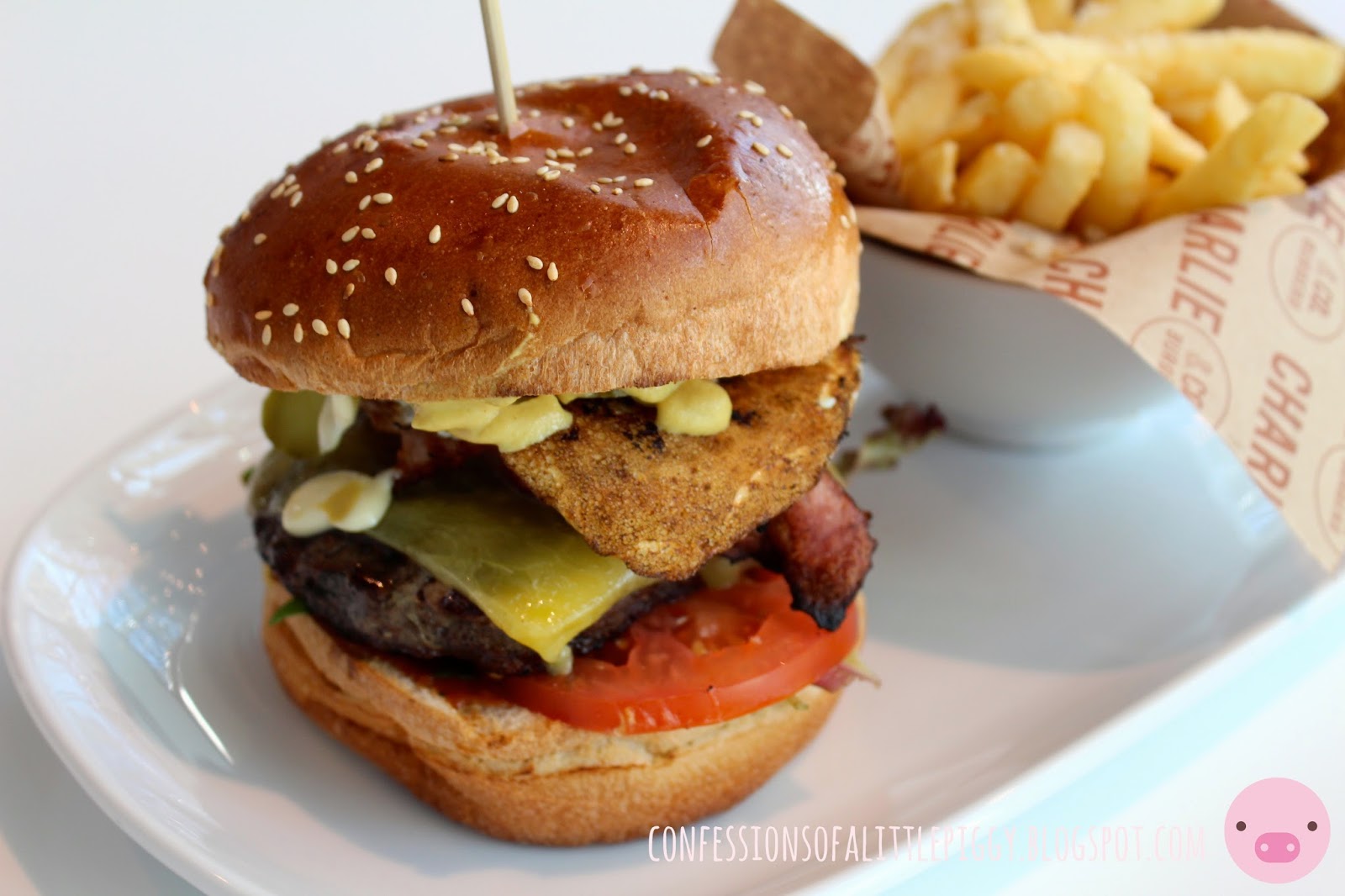 Charlie & Co. Burgers ~ confessions of a little piggy