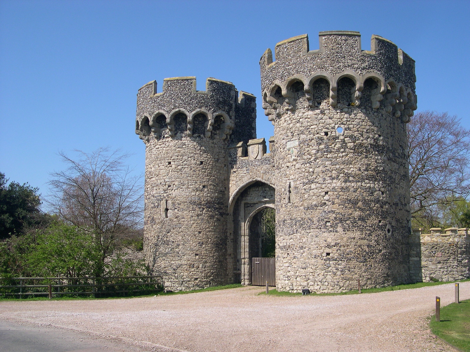 Worthing Wanderer: Saxon Shore Way Day 1 Gravesend - Strood