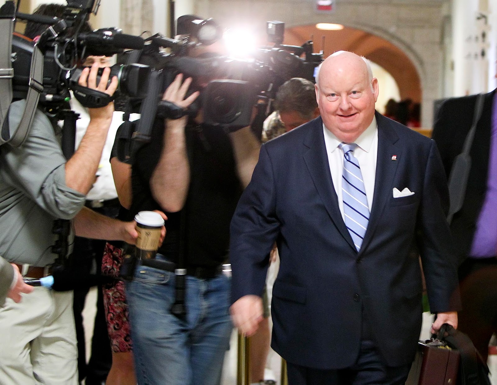 - POINTS OF VIEW _______________: THE WARRIOR MIKE DUFFY IS BACK