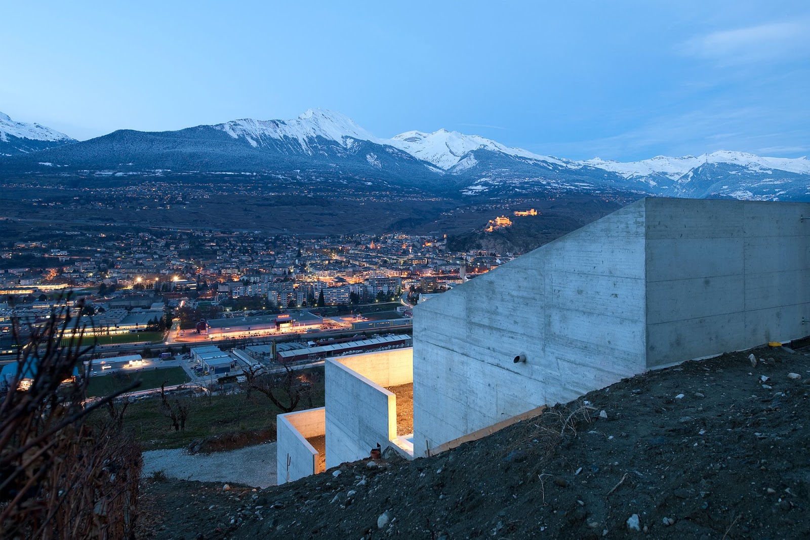 a f a s i a: anako'architecture