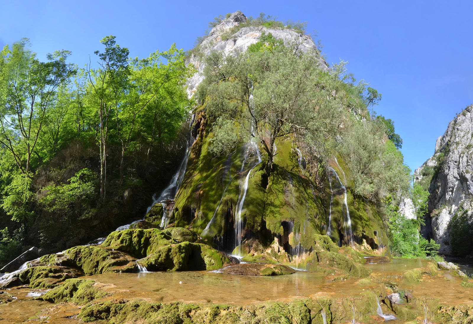 DROMESCAPE - Randonnées en Drôme et Escapades photographiques: Autour ...