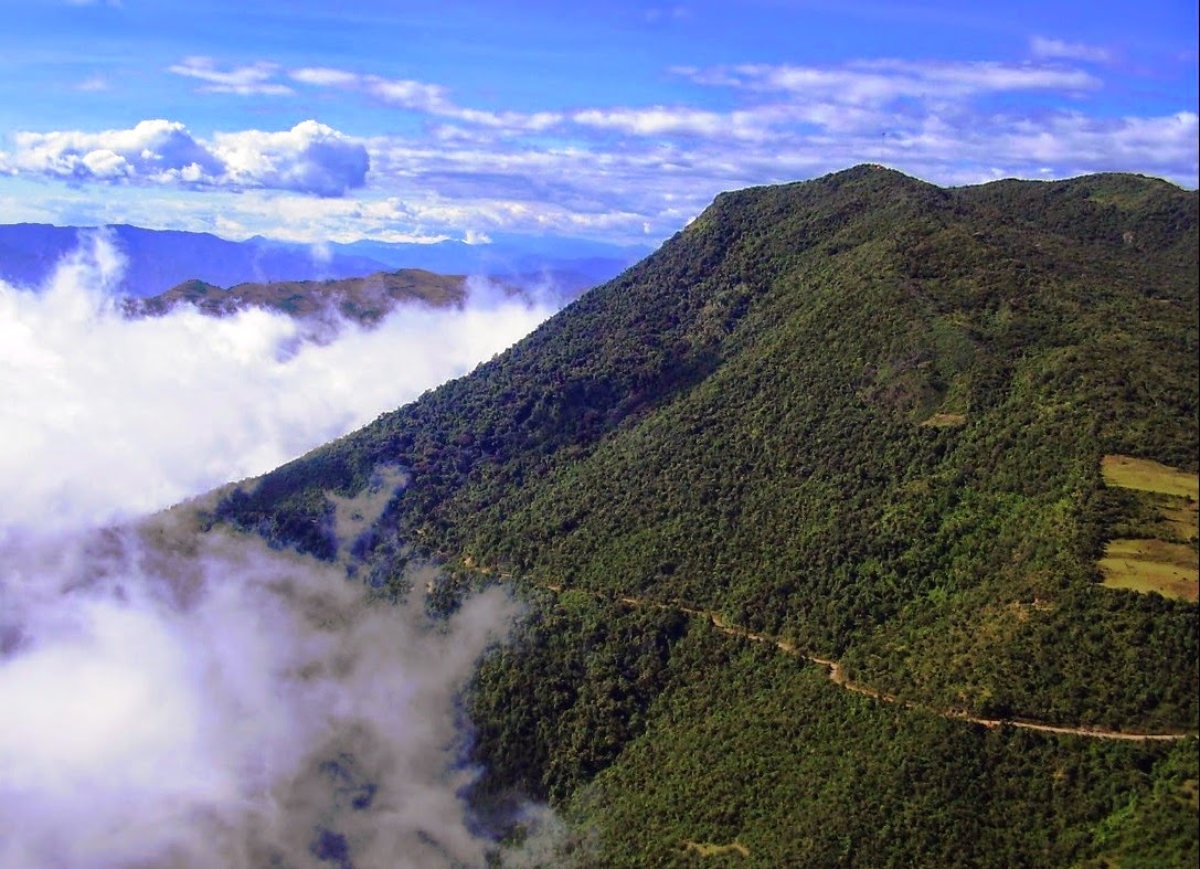 ZOE CRUZANDO LOS ANDES: PROVINCIA AYABACA