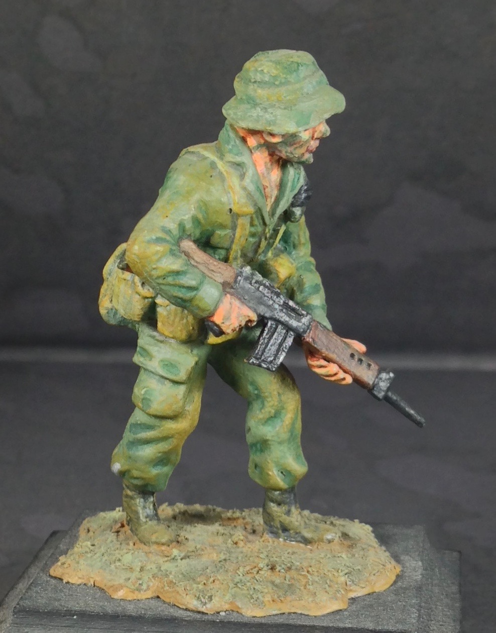 Wargaming with Barks: Anzac Day 2016- Vietnam infantryman with SLR
