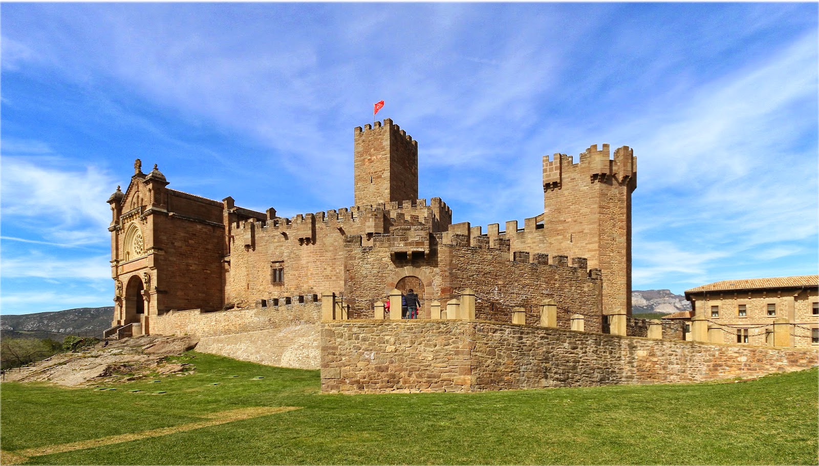 Navarra al natural: El Castillo de Javier, Ruta de los Castillos y ...
