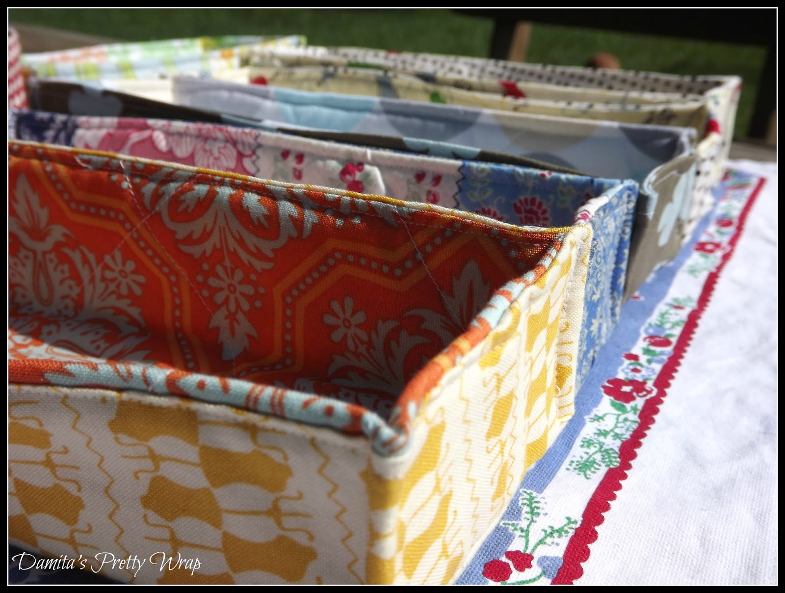 ~Damita's Pretty Wrap~: Fabric Organizing Baskets