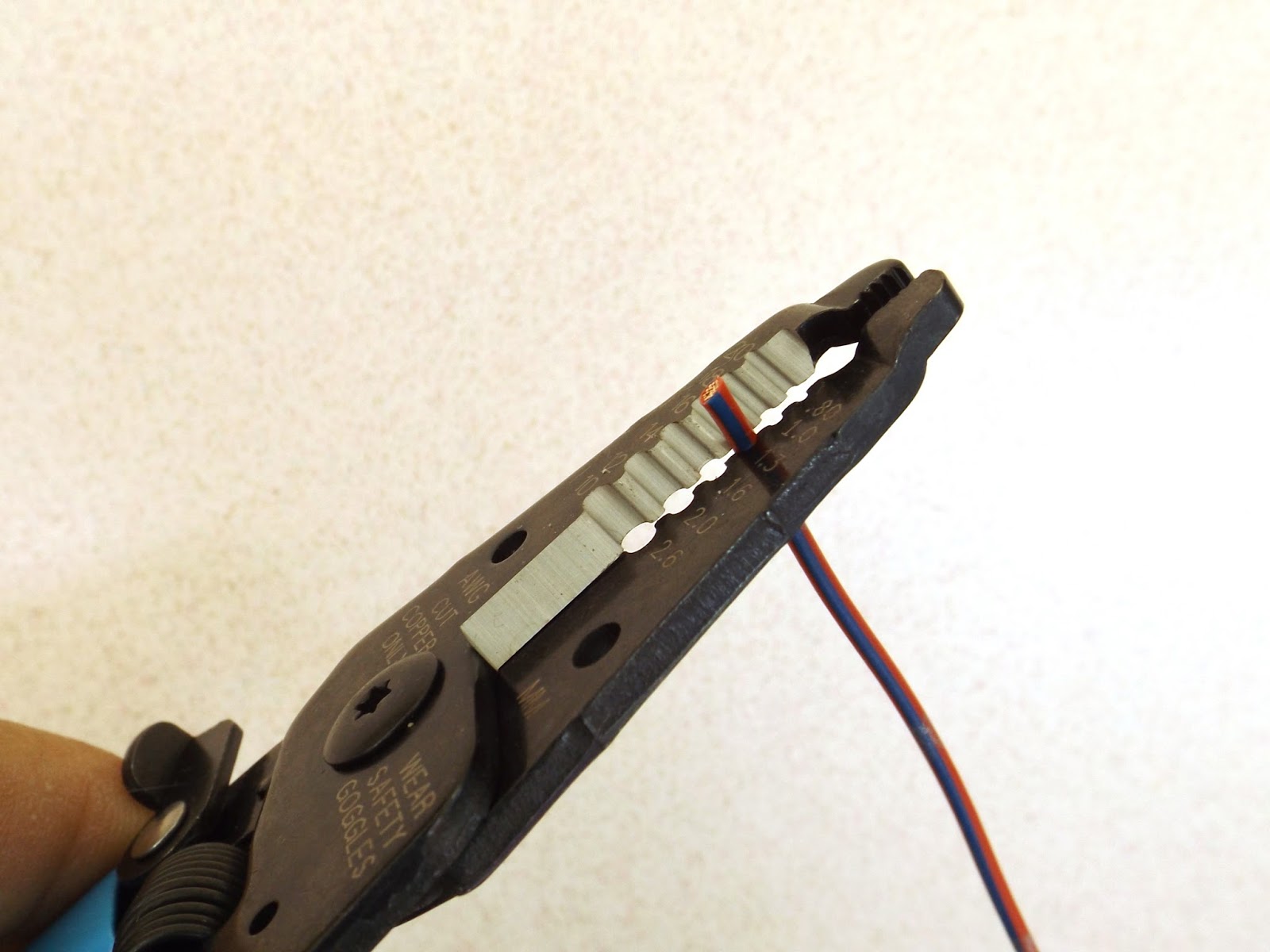 Using an Open Barrel Crimp Tool: Using an Open Barrel Crimp Tool