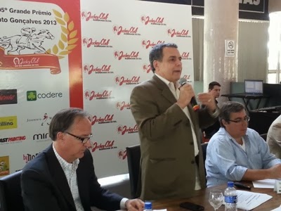 DE TURF UN POCO...: 2013-12-01