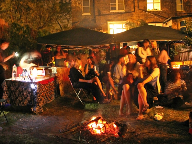 Dejando Huellas: Food raves: el furor de las mega fiestas gastronómicas