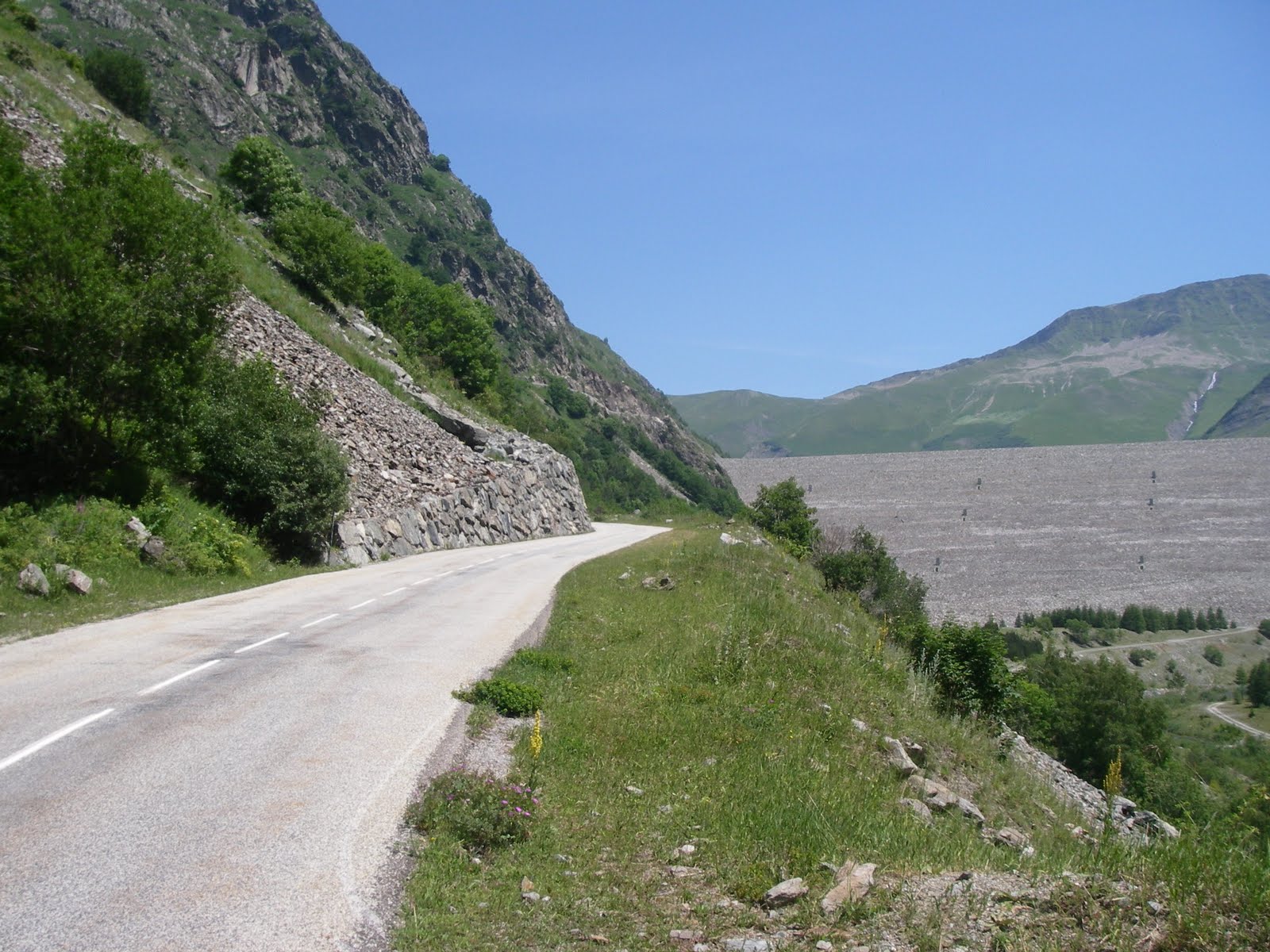 climb by bike: Col du Glandon, Col de la Croix de Fer Redux