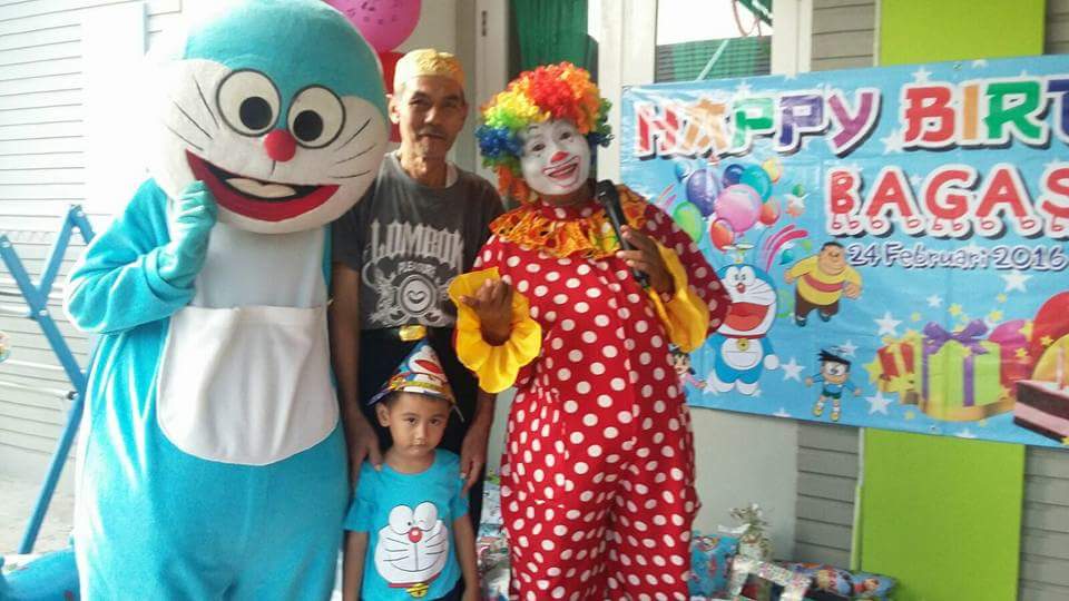 SEWA BADUT PERIUK TANGERANG: SEWA BADUT PERIUK TANGERANG