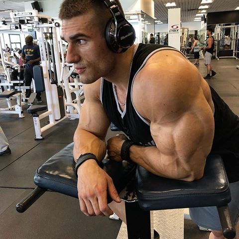 Worldwide Bodybuilders: Canadian baby beast Simon Ducharme