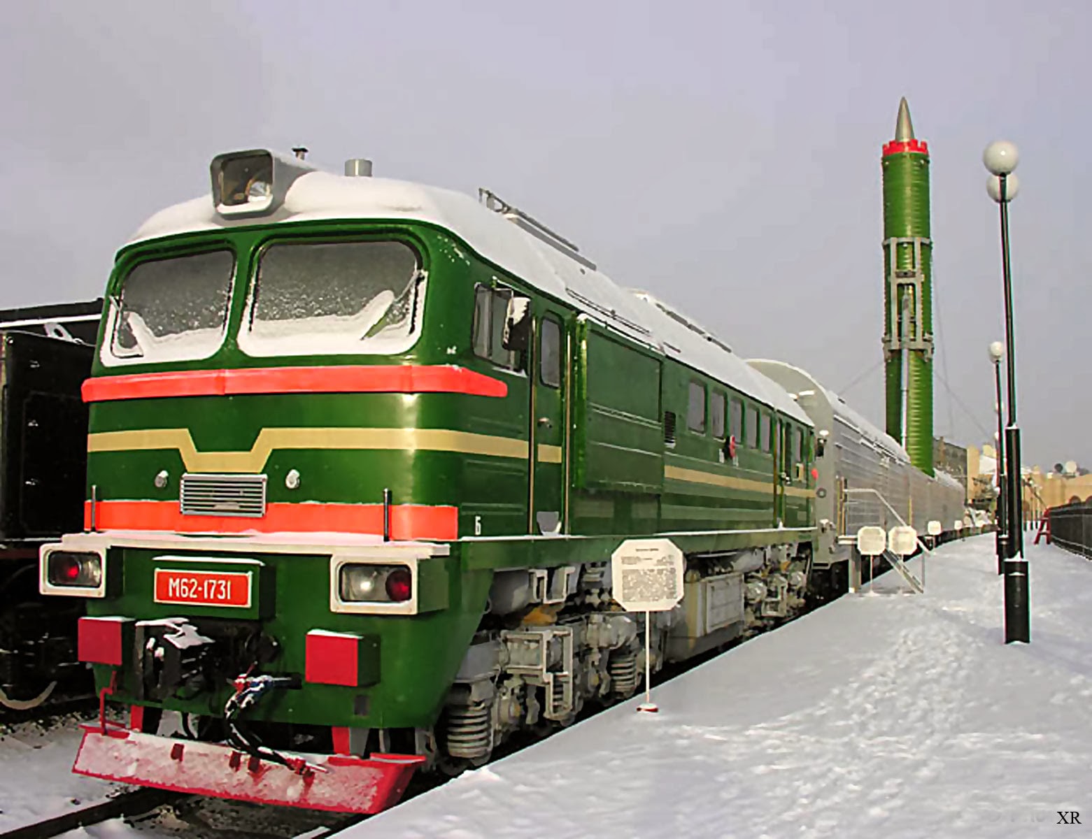 ATOMIC-ANNIHILATION: (1990?) ... Soviet nuclear missile train!