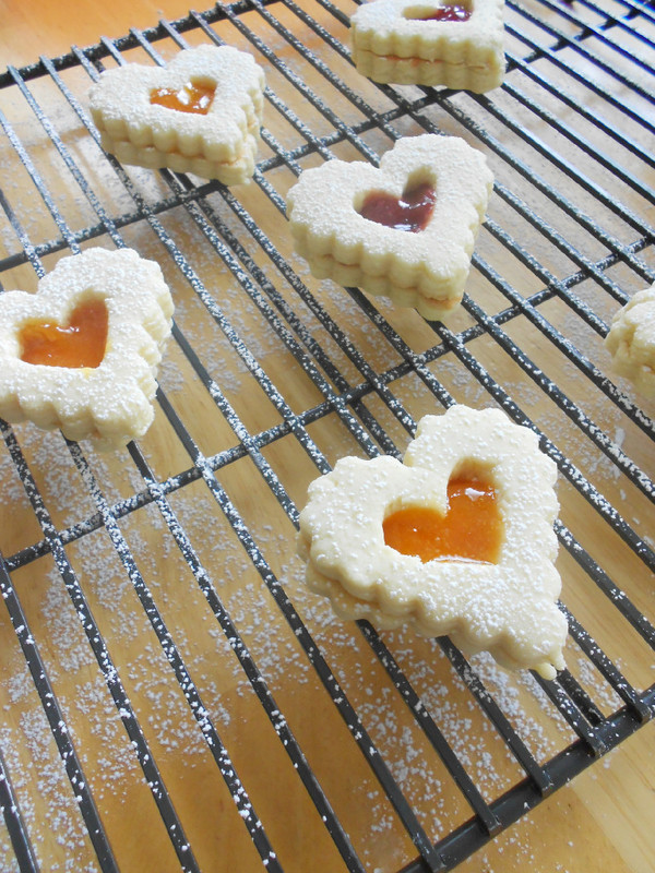 Linzer Cookies - Confessions of a Confectionista