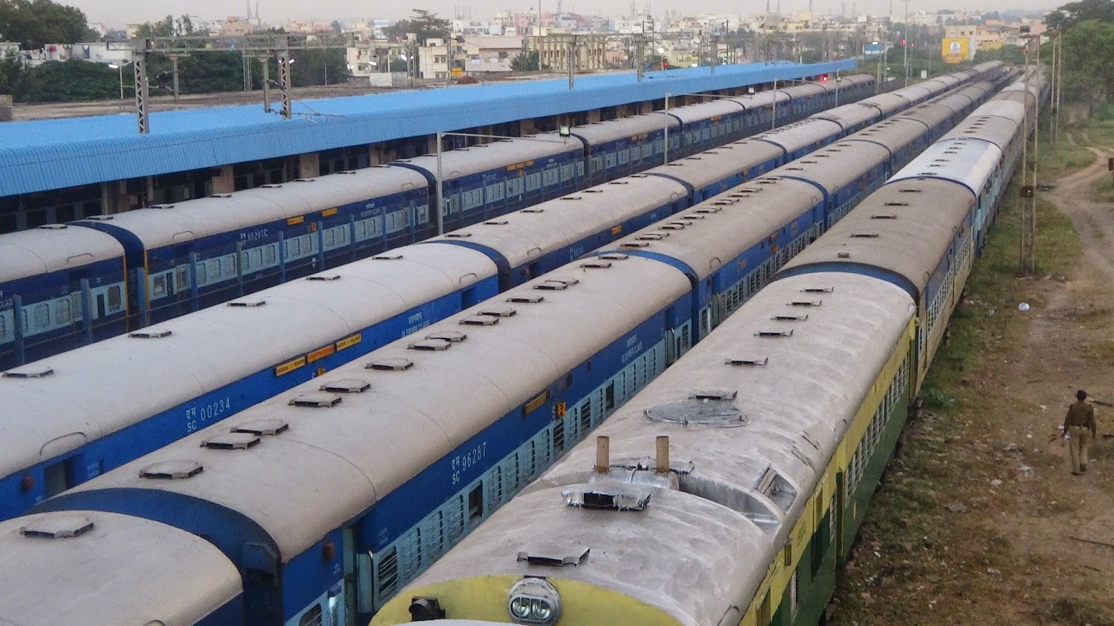 Kacheguda Railway Station Train Images | AP Heritage