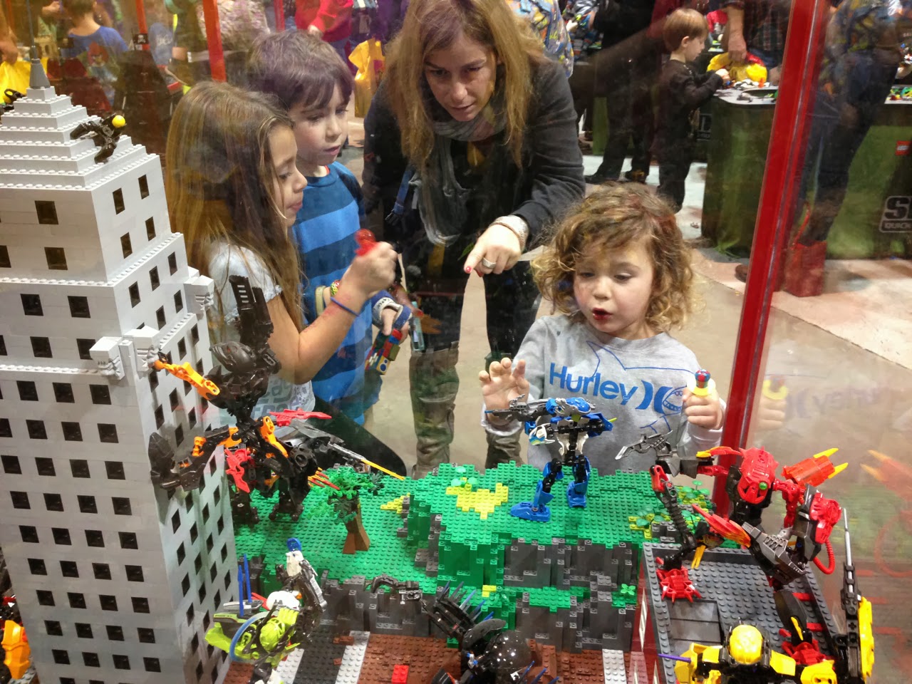 The Brooks Buzz: Explaining Hero Factory To My Cousins