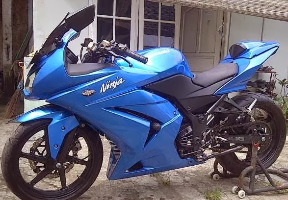 Ninja 250 R Biru Candy Full Modif simple | Inspirasi Modif