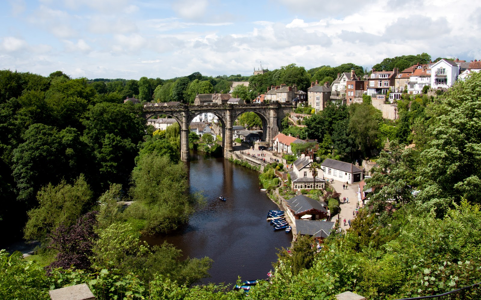Peach and Thistle: Knaresborough and the River Nidd