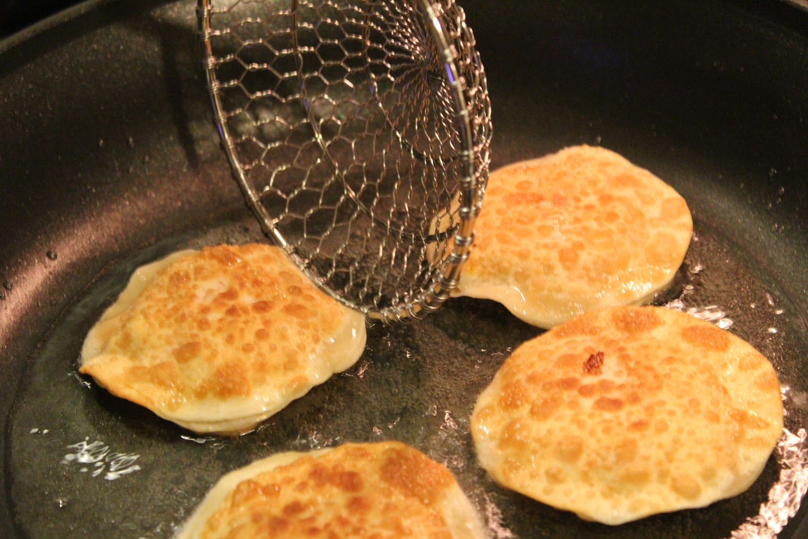 Delicious Dishings: Buffalo Chicken Fried Ravioli