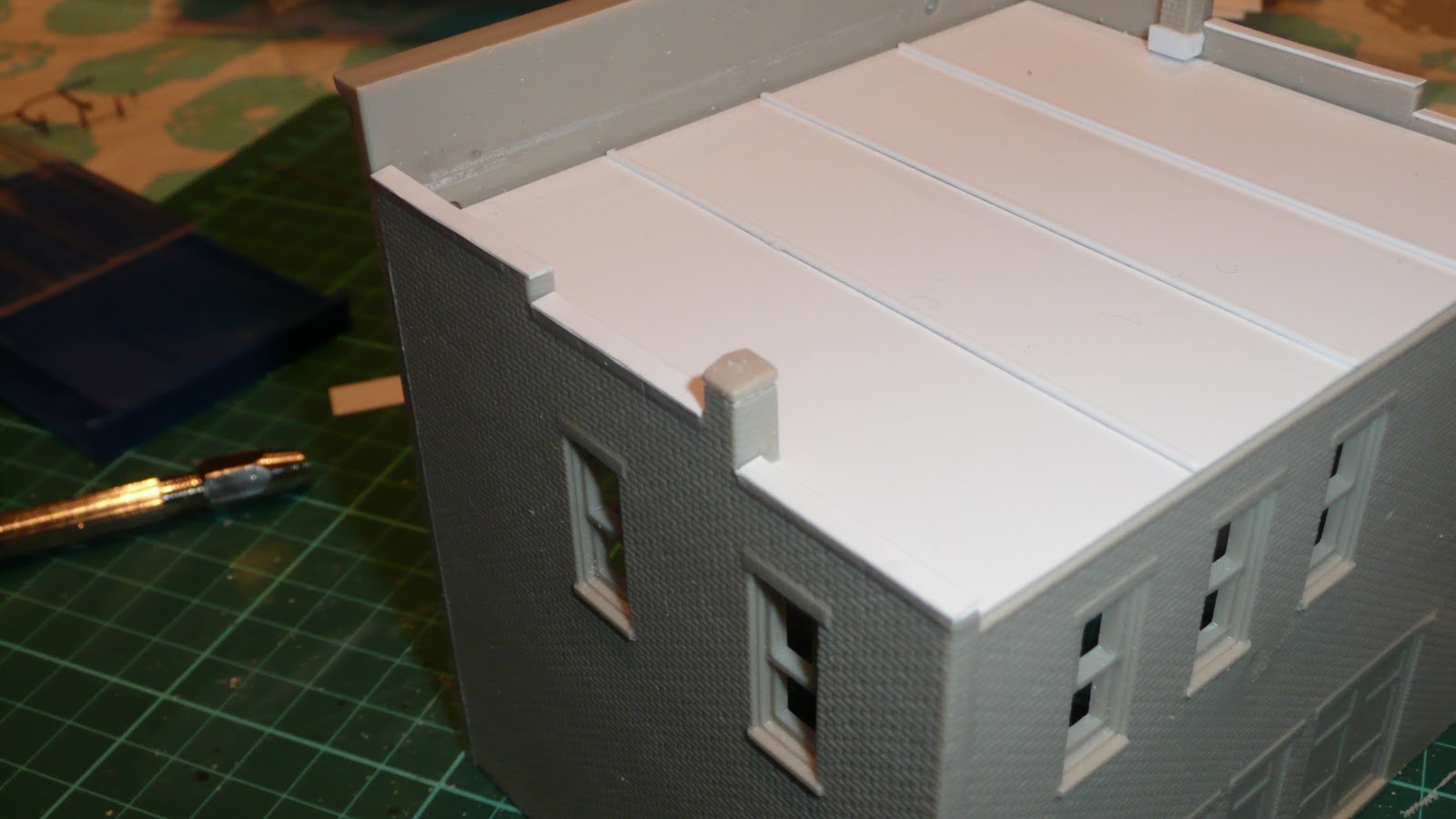 HO Scale Model Railroading in the UK: Building Project #1 - The roof ...
