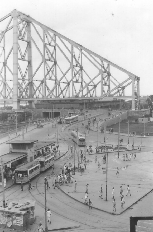 Life in Chamaria Building