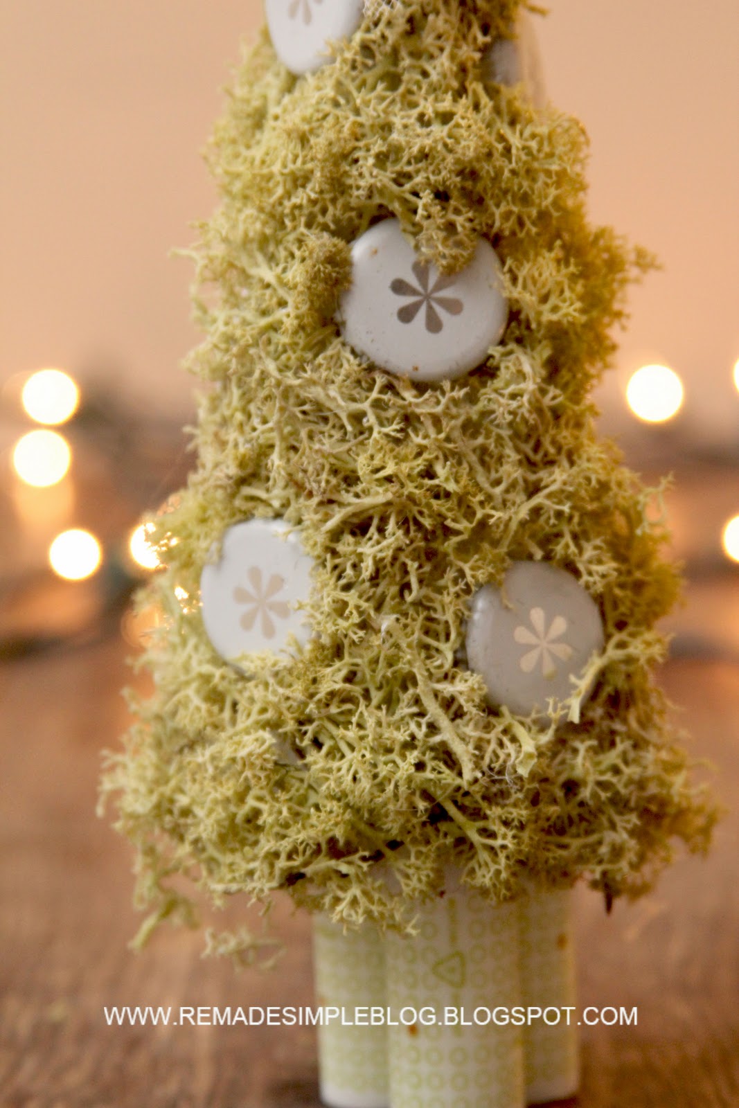 ReMadeSimple: Upcycled MIni Christmas Trees